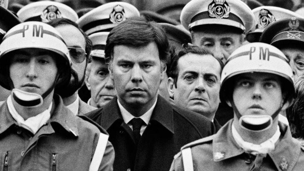 Franco ha muerto, una crónica fotográfica de la transición (Volumen II)